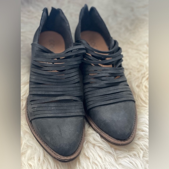 Coconuts by Matisse | Shoes | Coconuts By Matisse Size 7 Bootie Shoes ...